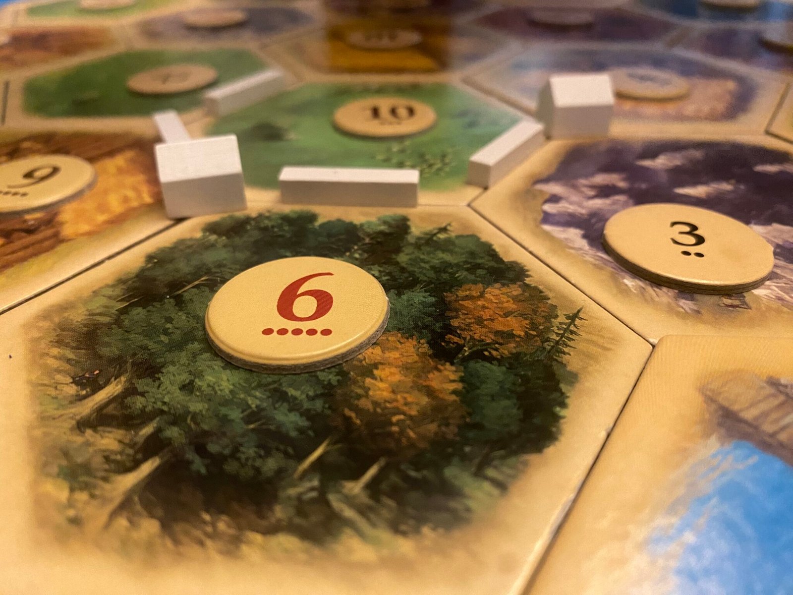 Catan Game Strategies - The Robber & Rolling A 7